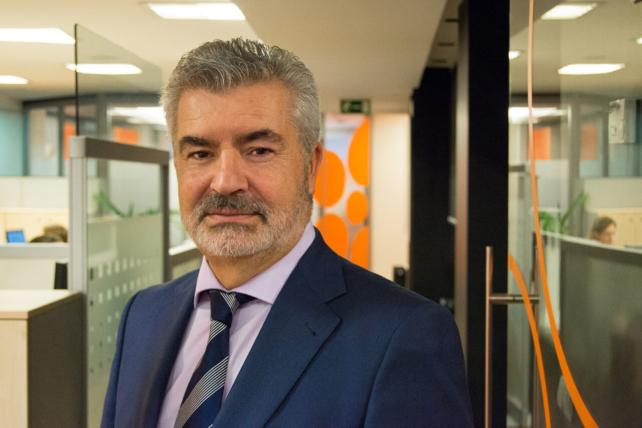 javier benavente barron emprendimiento y resiliencia - Helpers Speakers